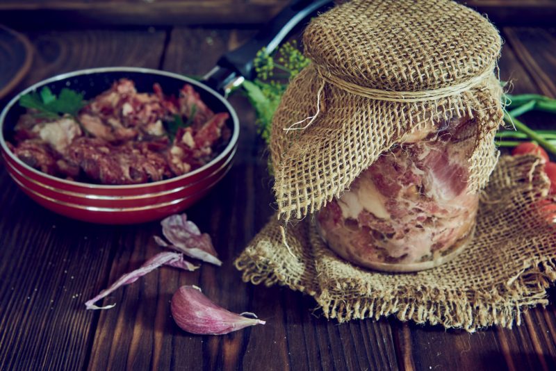 Домашняя тушенка из курицы: рецепт от Шефмаркет